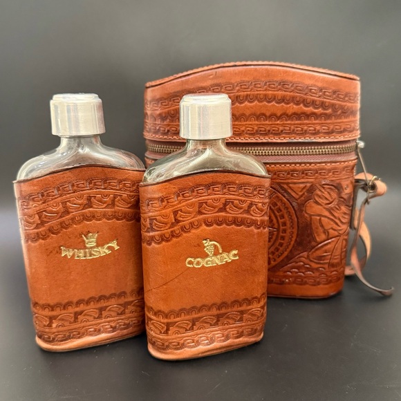 Dining | Vintage Two Glass Flasks Tooled Leather Carrying Case Bag ...